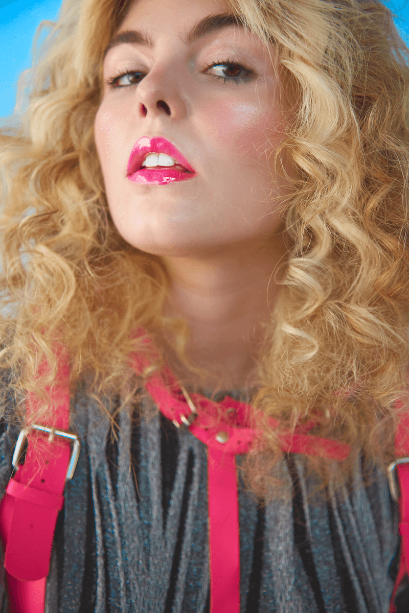 Antonia Jones. Pedazos – Fashion Radicals Magazine
